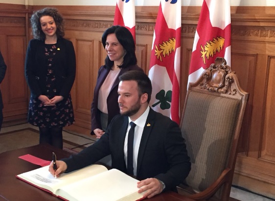 Hadrien Parizeau passe au comité exécutif de la Ville ...