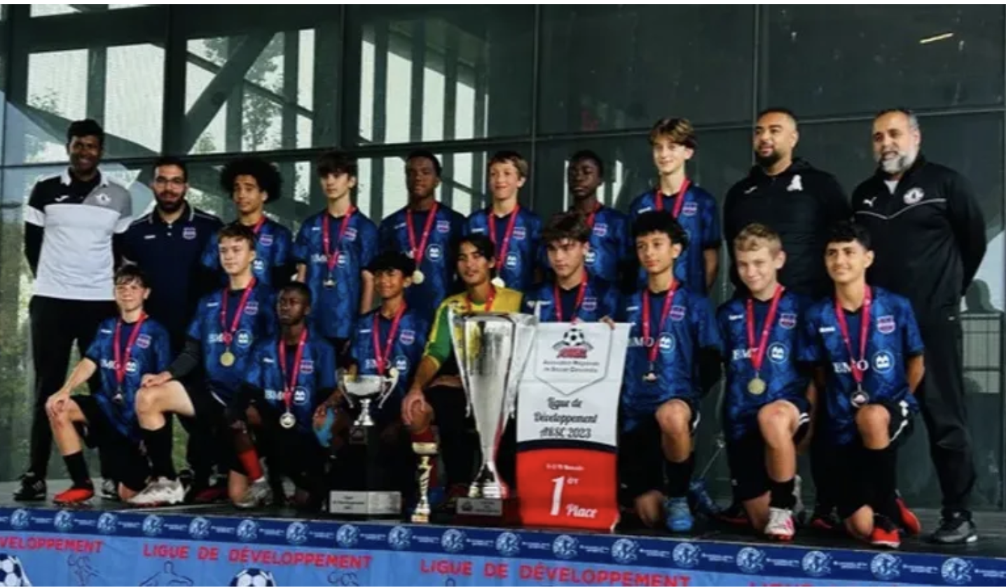 Les joueurs de soccer des Braves d'Ahuntsic solidaires des victimes du ...