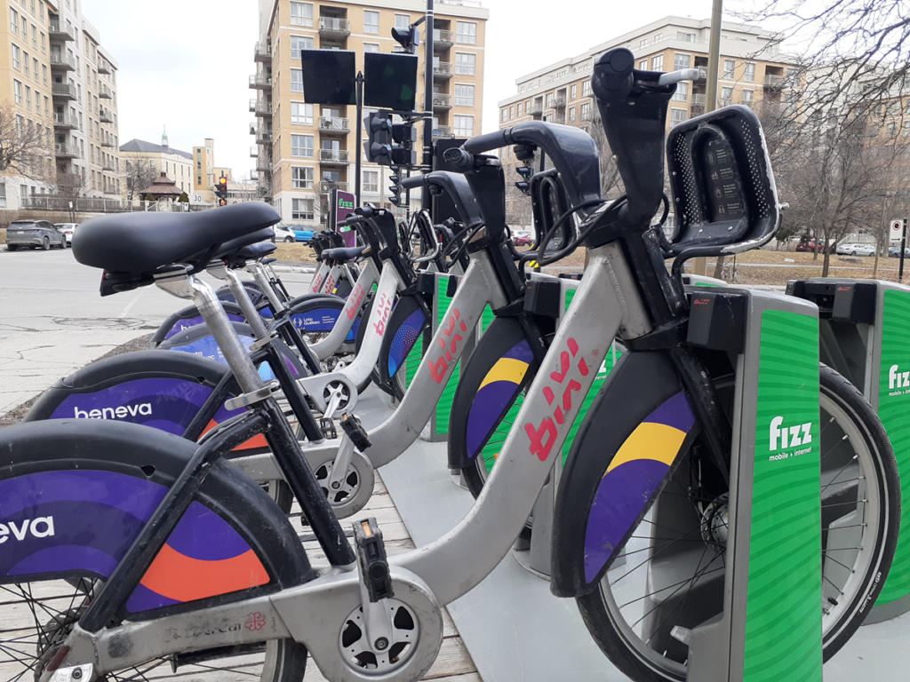 Retour des BIXI dans A-C en 2025… Plus, ou moins ? - Journaldesvoisins.com